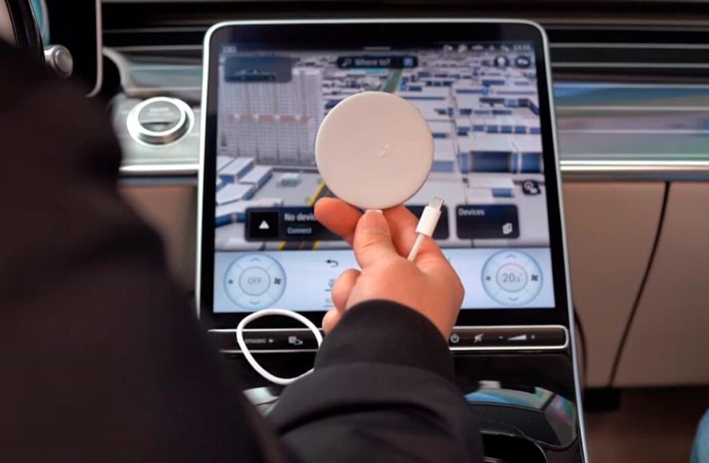 Новий гаджет перетворює екран автомобіля на повноцінний комп’ютер ...